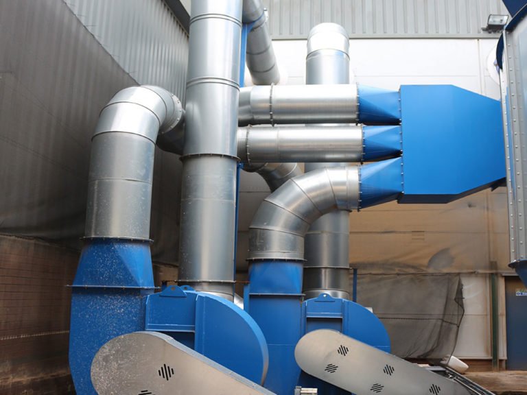 Cyclo Filter Unit Installed at Woodworking Factory by Dustraction